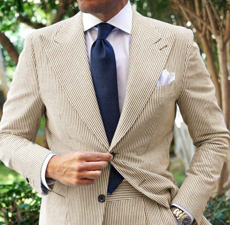 13 Best Suit Material: A Suit Fabric Recommendation Guide