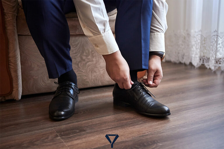 What Color Socks To Wear With Navy Suit For The Best Look