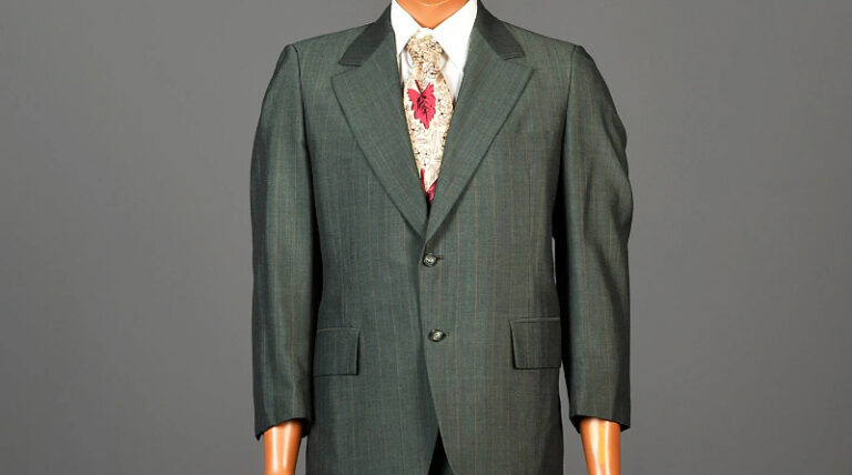 What Is A Sharkskin Suit? How To Wear A Sharkskin Suit